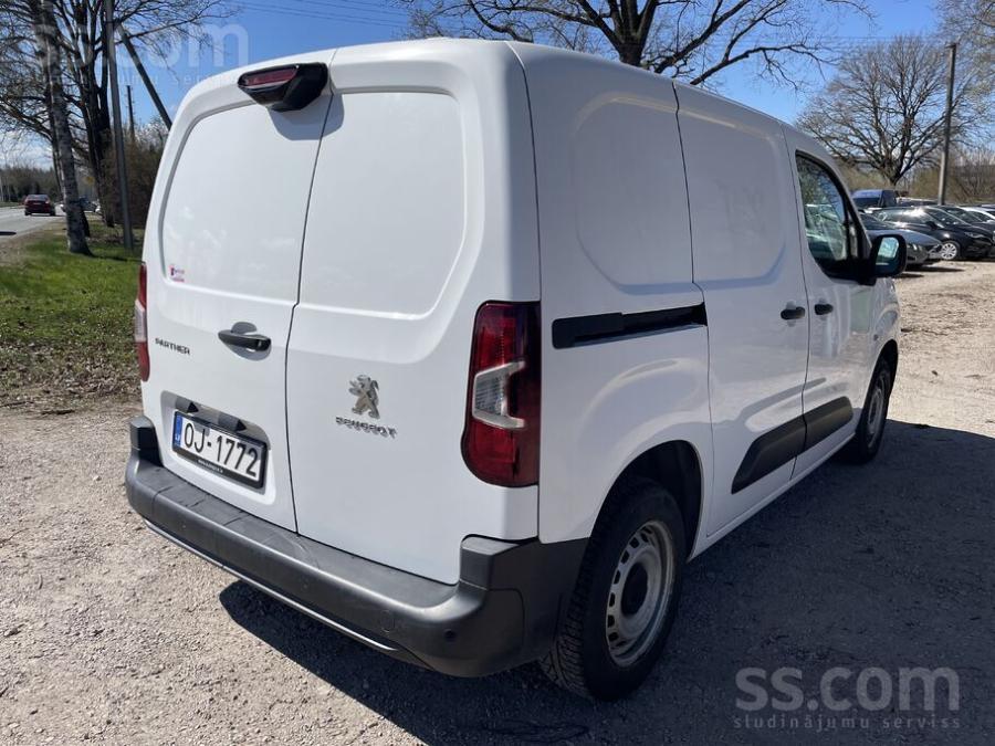 Balts Peugeot Partner 2020 Rīga, ar dzinēja tilpumu 1.50 L un nobraukumu 223 tūkst. km par 7980 €, foto 6 vietnē AUTOMOTO.COM.LV