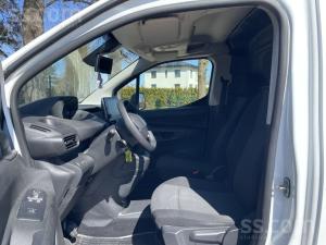 Balts Peugeot Partner 2020 Rīga, ar dzinēja tilpumu 1.50 L un nobraukumu 223 tūkst. km par 7980 €, foto 11 vietnē AUTOMOTO.COM.LV