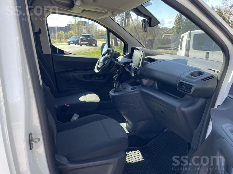 Balts Peugeot Partner 2020 Rīga, ar dzinēja tilpumu 1.50 L un nobraukumu 223 tūkst. km par 7980 €, foto 17 vietnē AUTOMOTO.COM.LV