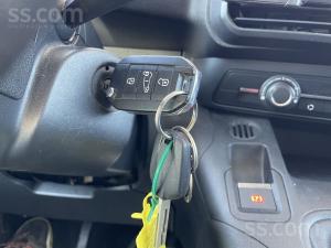 Balts Peugeot Partner 2020 Rīga, ar dzinēja tilpumu 1.50 L un nobraukumu 223 tūkst. km par 7980 €, foto 23 vietnē AUTOMOTO.COM.LV