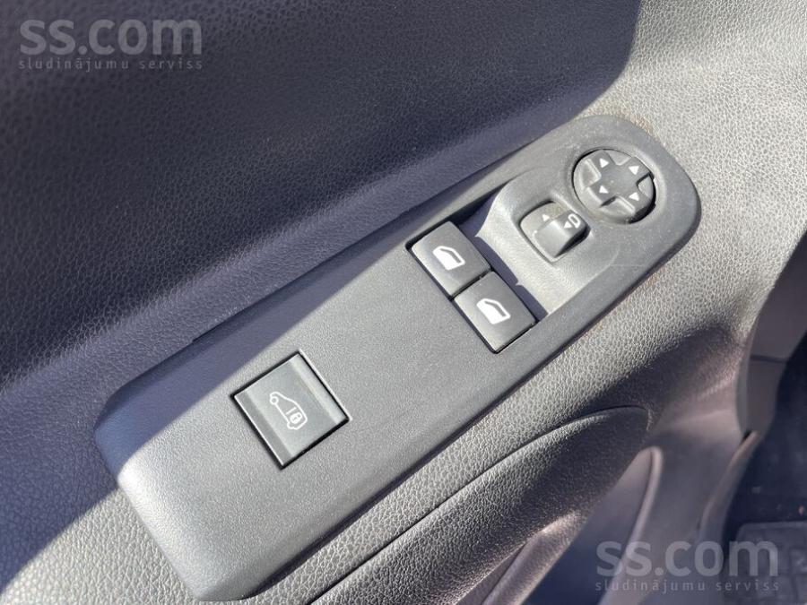 Balts Peugeot Partner 2020 Rīga, ar dzinēja tilpumu 1.50 L un nobraukumu 223 tūkst. km par 7980 €, foto 24 vietnē AUTOMOTO.COM.LV