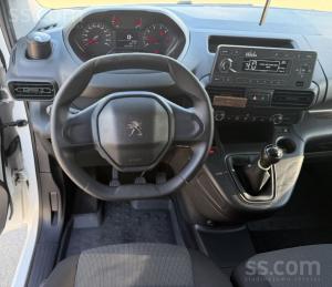 Balts Peugeot Partner 2020 Rīga, ar dzinēja tilpumu 1.50 L un nobraukumu 207 tūkst. km par 7550 €, foto 7 vietnē AUTOMOTO.COM.LV