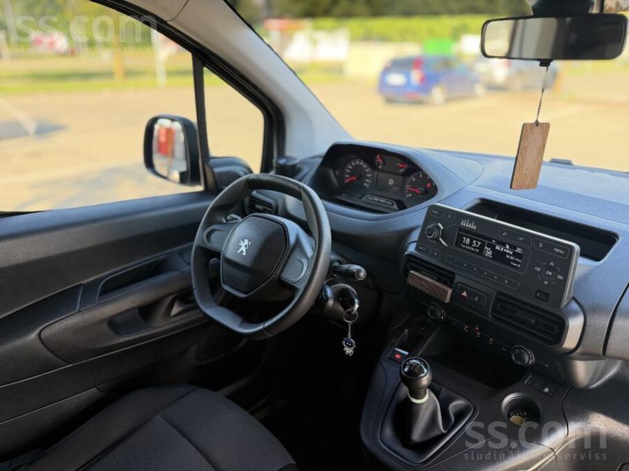 Balts Peugeot Partner 2020 Rīga, ar dzinēja tilpumu 1.50 L un nobraukumu 207 tūkst. km par 7550 €, foto 8 vietnē AUTOMOTO.COM.LV