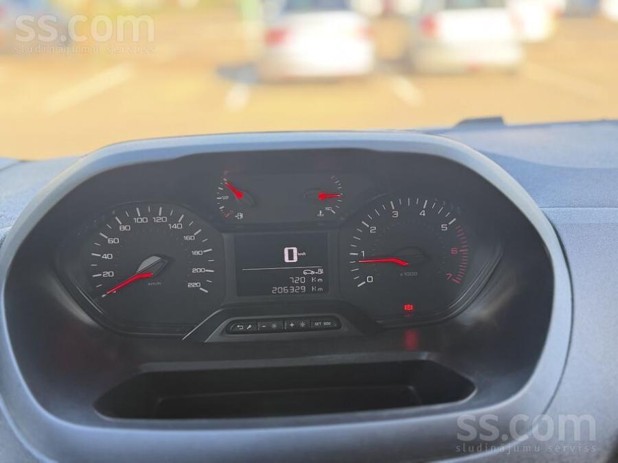 Balts Peugeot Partner 2020 Rīga, ar dzinēja tilpumu 1.50 L un nobraukumu 207 tūkst. km par 7550 €, foto 12 vietnē AUTOMOTO.COM.LV