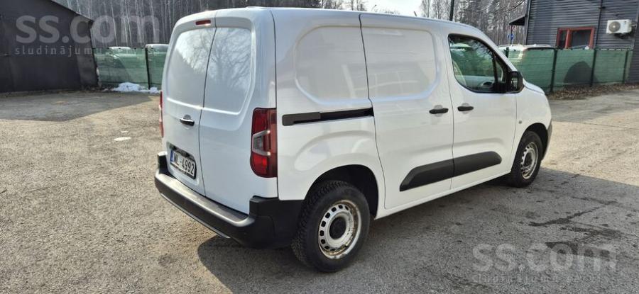 Balts Peugeot Partner 2020 Rīga, ar dzinēja tilpumu 1.50 L un nobraukumu 173 tūkst. km par 8100 €, foto 3 vietnē AUTOMOTO.COM.LV