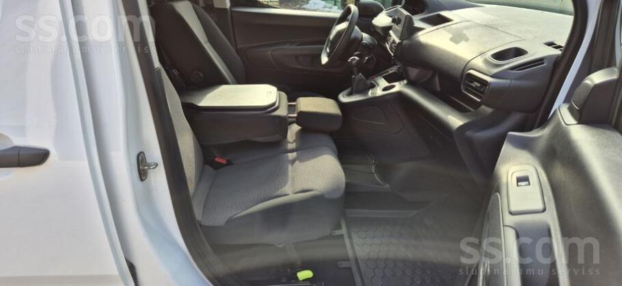 Balts Peugeot Partner 2020 Rīga, ar dzinēja tilpumu 1.50 L un nobraukumu 173 tūkst. km par 8100 €, foto 10 vietnē AUTOMOTO.COM.LV