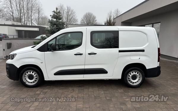 White Peugeot Partner 2021 in Parnu, with an engine capacity of 1.50 L and mileage of 171 thousand km for 10800 €, photo 2 on AUTOMOTO.COM.LV