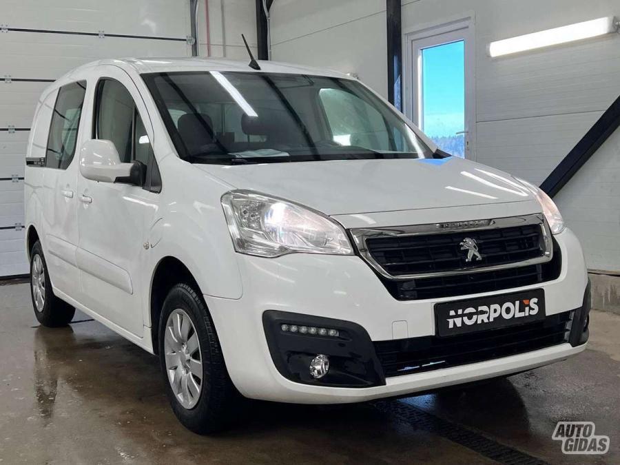 White Peugeot Partner 2016 in Aukstieji Rusokai, with an engine capacity of 0.00 L and mileage of 64 thousand km for 6900 €, photo 1 on AUTOMOTO.COM.LV