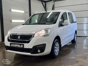 White Peugeot Partner 2016 in Aukstieji Rusokai, with an engine capacity of 0.00 L and mileage of 64 thousand km for 6900 €, photo 4 on AUTOMOTO.COM.LV