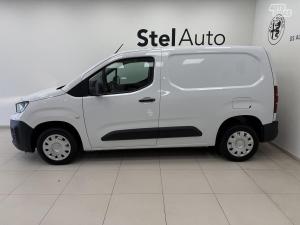 Balts Peugeot Partner 2023 Viļņa, ar dzinēja tilpumu 1.50 L un nobraukumu 223 tūkst. km par 10990 €, foto 3 vietnē AUTOMOTO.COM.LV