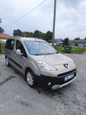 Dzeltens Peugeot Partner 2009 Rīga, ar dzinēja tilpumu 1.60 L un nobraukumu 317 tūkst. km par 2900 €, foto 4 vietnē AUTOMOTO.COM.LV