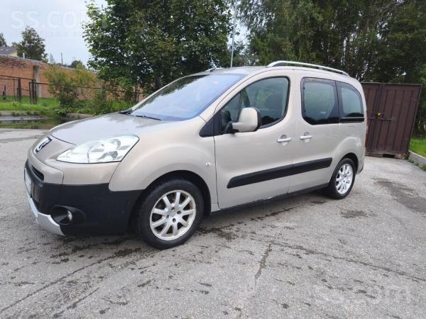Dzeltens Peugeot Partner 2009 Rīga, ar dzinēja tilpumu 1.60 L un nobraukumu 317 tūkst. km par 2900 €, foto 5 vietnē AUTOMOTO.COM.LV