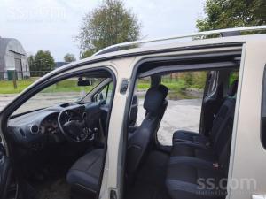 Dzeltens Peugeot Partner 2009 Rīga, ar dzinēja tilpumu 1.60 L un nobraukumu 317 tūkst. km par 2900 €, foto 7 vietnē AUTOMOTO.COM.LV