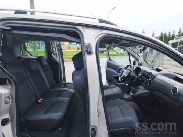 Dzeltens Peugeot Partner 2009 Rīga, ar dzinēja tilpumu 1.60 L un nobraukumu 317 tūkst. km par 2900 €, foto 8 vietnē AUTOMOTO.COM.LV