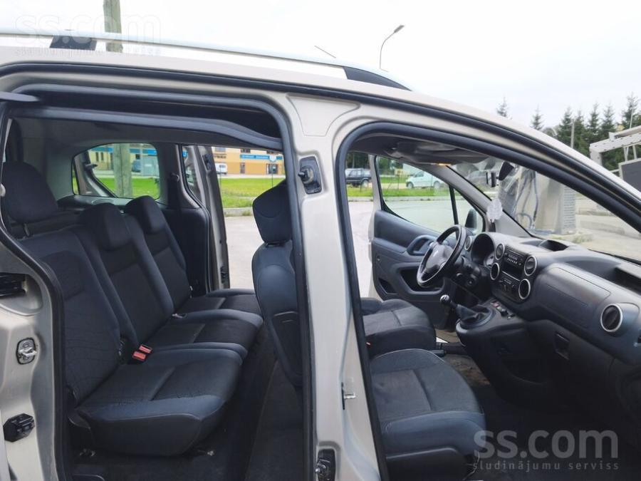 Dzeltens Peugeot Partner 2009 Rīga, ar dzinēja tilpumu 1.60 L un nobraukumu 317 tūkst. km par 2900 €, foto 8 vietnē AUTOMOTO.COM.LV