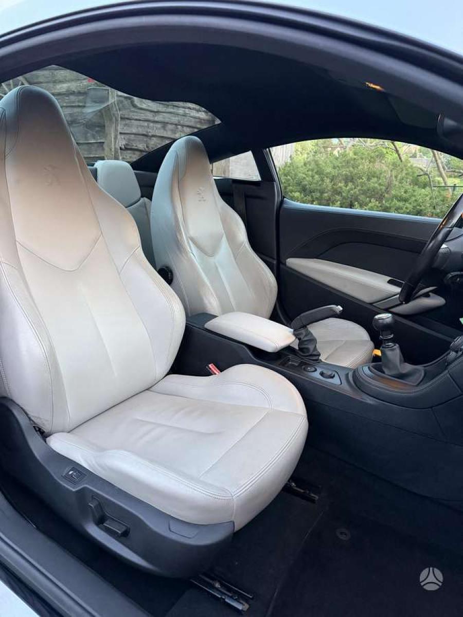 Melns Peugeot RCZ 2011 Viļņa, ar dzinēja tilpumu 2.00 L un nobraukumu 230 tūkst. km par 6100 €, foto 15 vietnē AUTOMOTO.COM.LV