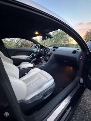 Melns Peugeot RCZ 2011 Viļņa, ar dzinēja tilpumu 2.00 L un nobraukumu 230 tūkst. km par 6100 €, foto 19 vietnē AUTOMOTO.COM.LV