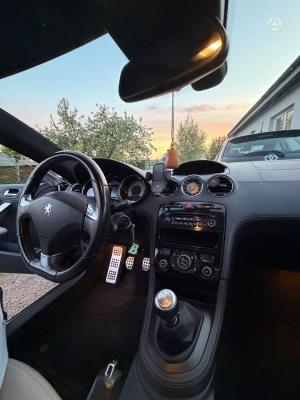 Melns Peugeot RCZ 2011 Viļņa, ar dzinēja tilpumu 2.00 L un nobraukumu 230 tūkst. km par 6100 €, foto 20 vietnē AUTOMOTO.COM.LV