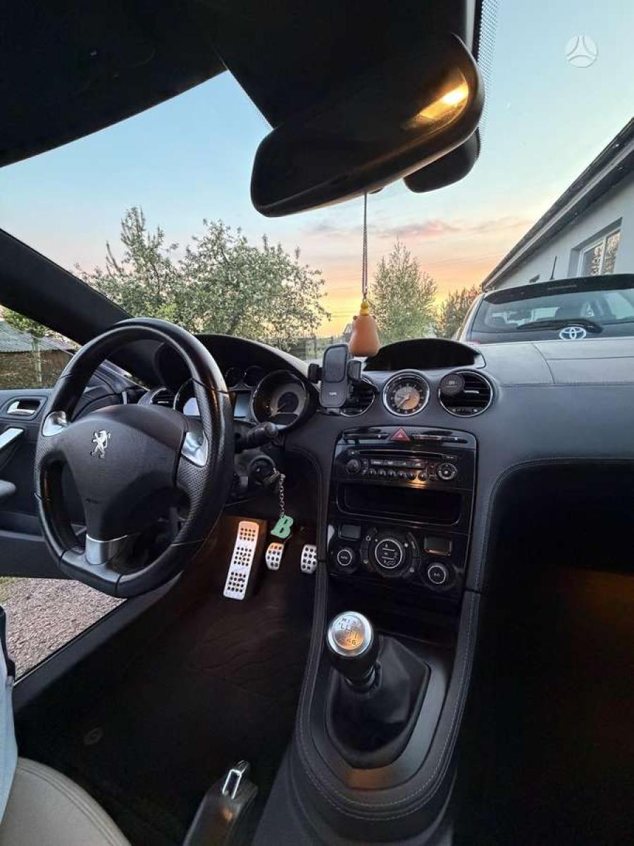 Melns Peugeot RCZ 2011 Viļņa, ar dzinēja tilpumu 2.00 L un nobraukumu 230 tūkst. km par 6100 €, foto 20 vietnē AUTOMOTO.COM.LV