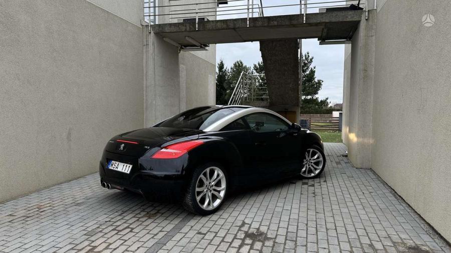 Black Peugeot RCZ 2011 in Kaunas, with an engine capacity of 1.60 L and mileage of 184 thousand km for 6600 €, photo 4 on AUTOMOTO.COM.LV