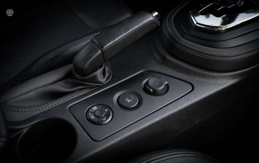 Black Peugeot RCZ 2011 in Kaunas, with an engine capacity of 1.60 L and mileage of 184 thousand km for 6600 €, photo 28 on AUTOMOTO.COM.LV
