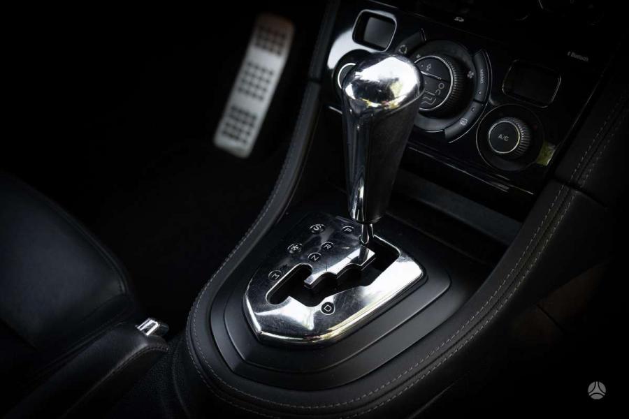 Black Peugeot RCZ 2011 in Kaunas, with an engine capacity of 1.60 L and mileage of 184 thousand km for 6600 €, photo 29 on AUTOMOTO.COM.LV