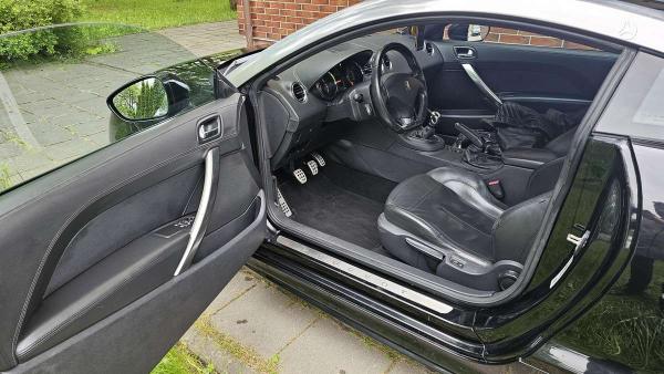 Melns Peugeot RCZ 2011 Viļņa, ar dzinēja tilpumu 1.60 L un nobraukumu 137 tūkst. km par 5499 €, foto 7 vietnē AUTOMOTO.COM.LV