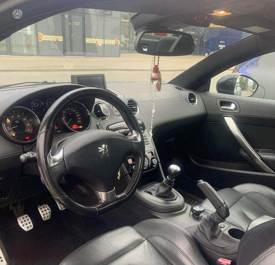 Black Peugeot RCZ 2011 in Vilnius, with an engine capacity of 1.60 L and mileage of 199 thousand km for 6199 €, photo 10 on AUTOMOTO.COM.LV