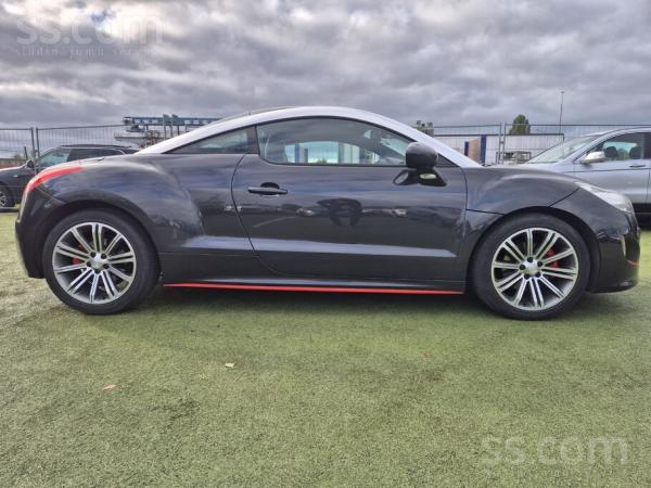Peugeot RCZ 2010 in Liepaja on AUTOMOTO.COM.LV Grey Peugeot RCZ 2010 in Liepaja, with an engine capacity of 2.00 L and mileage of 250 thousand km for 6900 €, photo 5 on AUTOMOTO.COM.LV