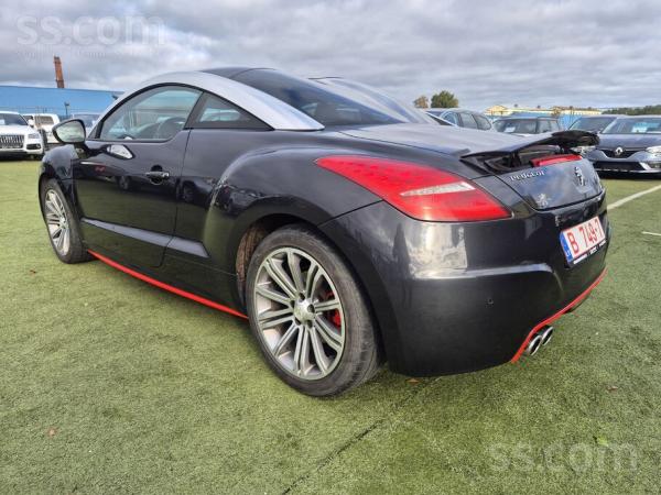 Peugeot RCZ 2010 in Liepaja on AUTOMOTO.COM.LV Grey Peugeot RCZ 2010 in Liepaja, with an engine capacity of 2.00 L and mileage of 250 thousand km for 6900 €, photo 8 on AUTOMOTO.COM.LV