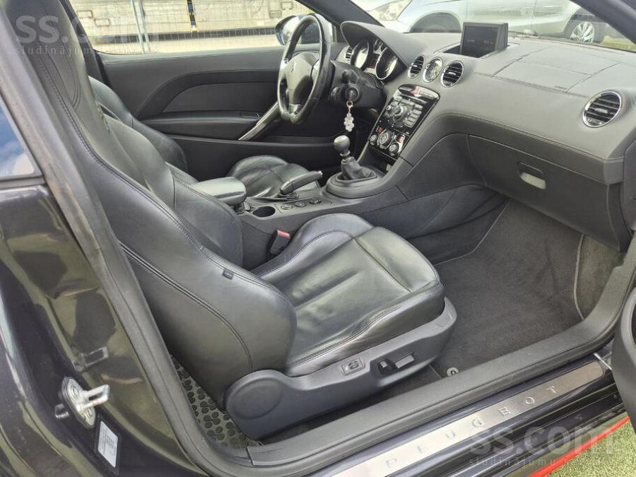 Pelēks Peugeot RCZ 2010 Liepāja, ar dzinēja tilpumu 2.00 L un nobraukumu 250 tūkst. km par 6900 €, foto 21 vietnē AUTOMOTO.COM.LV