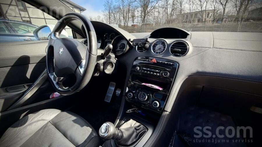 Balts Peugeot RCZ 2012 Rīga, ar dzinēja tilpumu 1.60 L un nobraukumu 236 tūkst. km par 5799 €, foto 6 vietnē AUTOMOTO.COM.LV