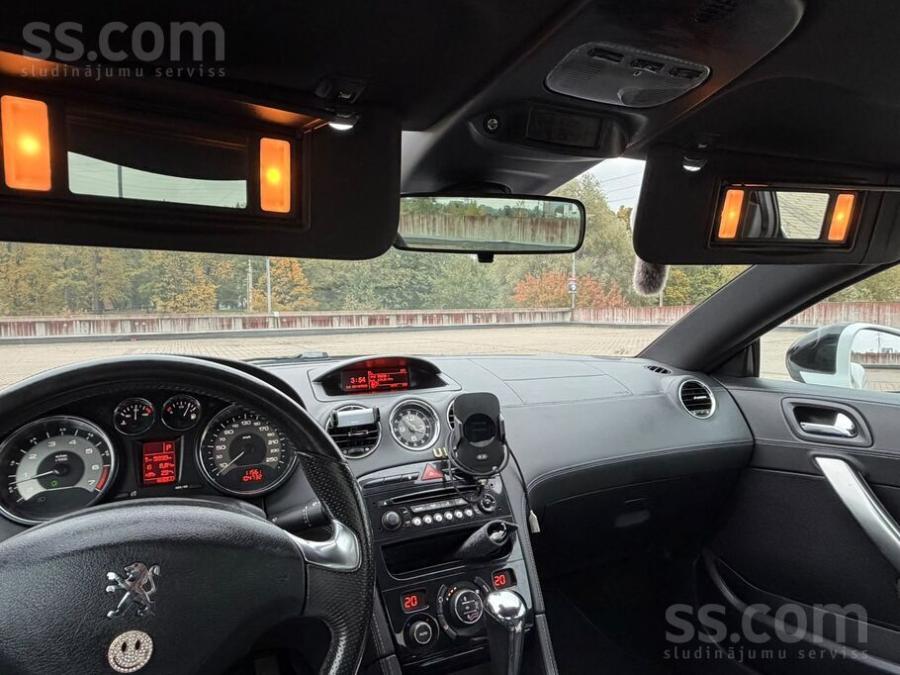 Balts Peugeot RCZ 2012 Rīga, ar dzinēja tilpumu 1.60 L un nobraukumu 105 tūkst. km par 8500 €, foto 7 vietnē AUTOMOTO.COM.LV