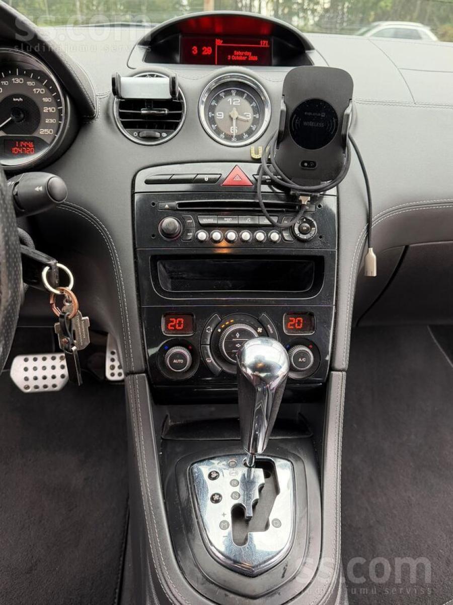 Balts Peugeot RCZ 2012 Rīga, ar dzinēja tilpumu 1.60 L un nobraukumu 105 tūkst. km par 8500 €, foto 15 vietnē AUTOMOTO.COM.LV