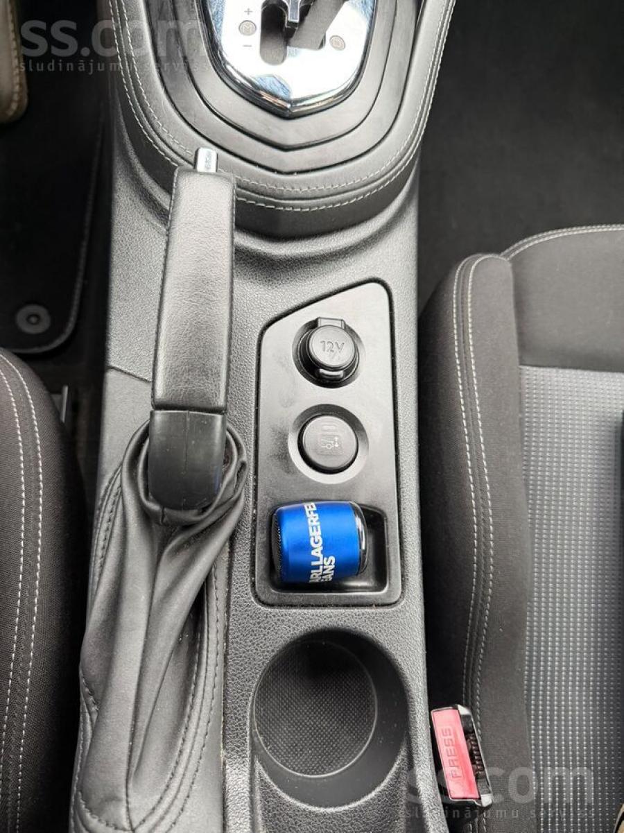 Balts Peugeot RCZ 2012 Rīga, ar dzinēja tilpumu 1.60 L un nobraukumu 105 tūkst. km par 8500 €, foto 17 vietnē AUTOMOTO.COM.LV