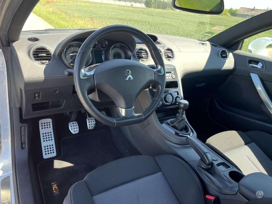 Balts Peugeot RCZ 2013 Panevēža, ar dzinēja tilpumu 1.60 L un nobraukumu 147 tūkst. km par 5850 €, foto 11 vietnē AUTOMOTO.COM.LV