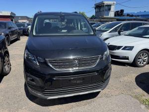 Melns Peugeot Rifter 2019 Kauņa, ar dzinēja tilpumu 1.50 L un nobraukumu 175 tūkst. km par 7550 €, foto 4 vietnē AUTOMOTO.COM.LV