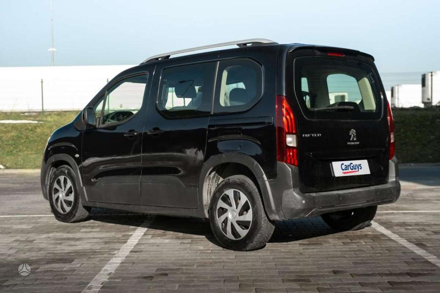 Melns Peugeot Rifter 2019 Viļņa, ar dzinēja tilpumu 1.50 L un nobraukumu 206 tūkst. km par 8600 €, foto 4 vietnē AUTOMOTO.COM.LV