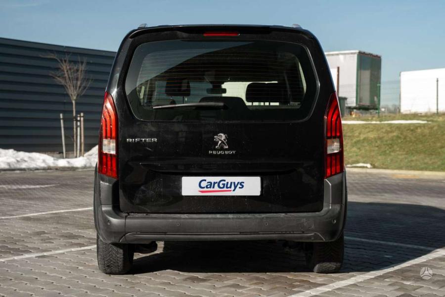 Melns Peugeot Rifter 2019 Viļņa, ar dzinēja tilpumu 1.50 L un nobraukumu 206 tūkst. km par 8600 €, foto 6 vietnē AUTOMOTO.COM.LV