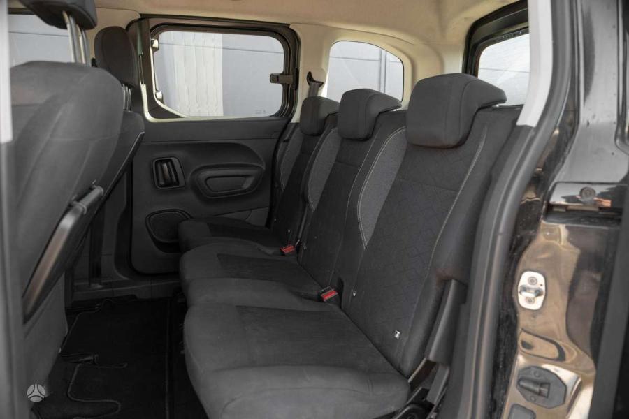 Melns Peugeot Rifter 2019 Viļņa, ar dzinēja tilpumu 1.50 L un nobraukumu 206 tūkst. km par 8600 €, foto 16 vietnē AUTOMOTO.COM.LV