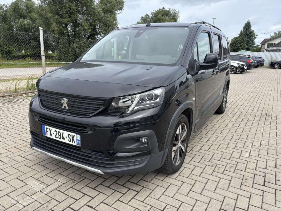 Melns Peugeot Rifter 2021 Tauragė, ar dzinēja tilpumu 1.20 L un nobraukumu 150 tūkst. km par 11700 €, foto 1 vietnē AUTOMOTO.COM.LV
