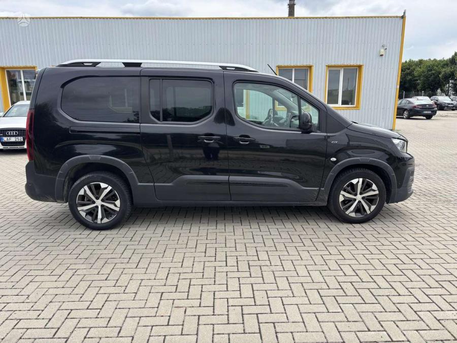 Melns Peugeot Rifter 2021 Tauragė, ar dzinēja tilpumu 1.20 L un nobraukumu 150 tūkst. km par 11700 €, foto 7 vietnē AUTOMOTO.COM.LV