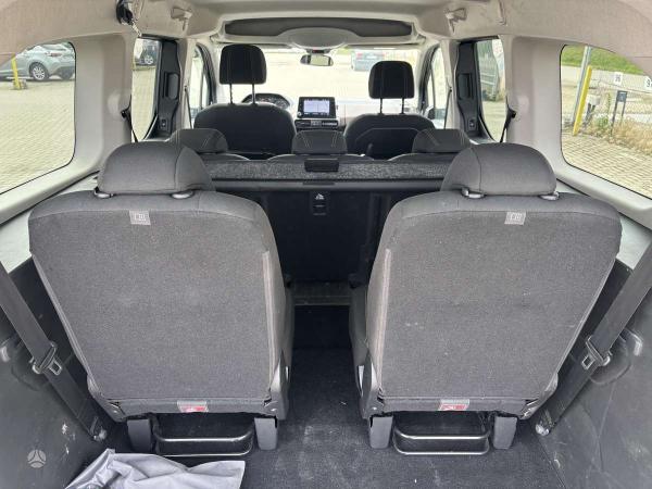 Melns Peugeot Rifter 2021 Tauragė, ar dzinēja tilpumu 1.20 L un nobraukumu 150 tūkst. km par 11700 €, foto 10 vietnē AUTOMOTO.COM.LV