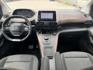 Melns Peugeot Rifter 2021 Tauragė, ar dzinēja tilpumu 1.20 L un nobraukumu 150 tūkst. km par 11700 €, foto 17 vietnē AUTOMOTO.COM.LV