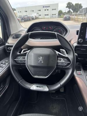 Melns Peugeot Rifter 2021 Tauragė, ar dzinēja tilpumu 1.20 L un nobraukumu 150 tūkst. km par 11700 €, foto 19 vietnē AUTOMOTO.COM.LV