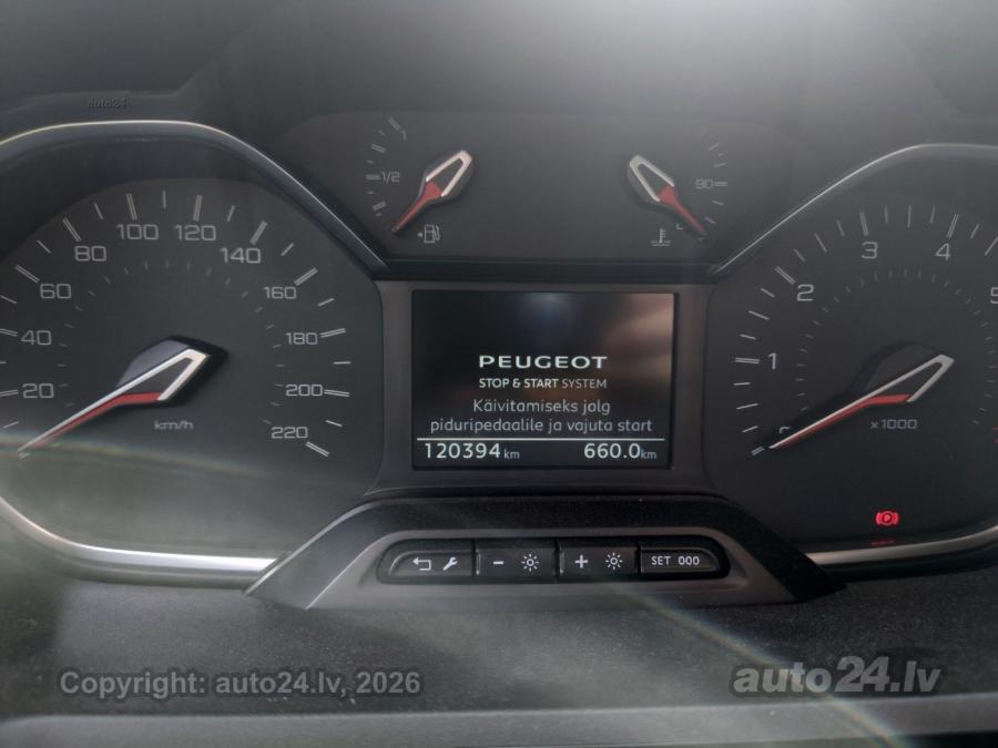 Melns Peugeot Rifter 2019 Rakvere, ar dzinēja tilpumu 1.50 L un nobraukumu 121 tūkst. km par 11600 €, foto 11 vietnē AUTOMOTO.COM.LV