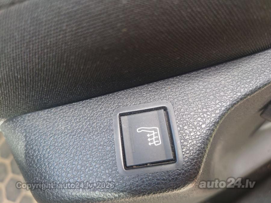 Черный Пежо Rifter 2019 в Раквере, объемом двигателя 1.50 л и пробегом 121 тыс. км за 11600 €, фото 14 на AUTOMOTO.COM.LV