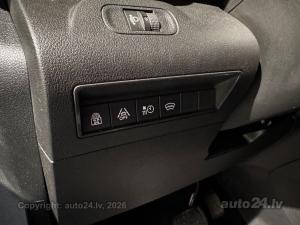 Melns Peugeot Rifter 2020 Tallina, ar dzinēja tilpumu 1.50 L un nobraukumu 171 tūkst. km par 16900 €, foto 11 vietnē AUTOMOTO.COM.LV