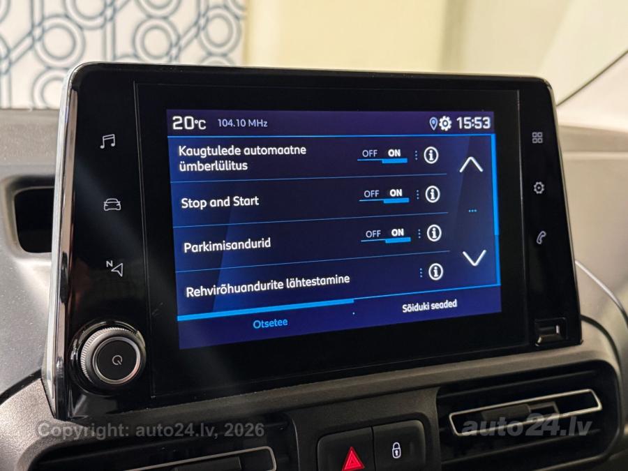 Melns Peugeot Rifter 2020 Tallina, ar dzinēja tilpumu 1.50 L un nobraukumu 171 tūkst. km par 16900 €, foto 16 vietnē AUTOMOTO.COM.LV