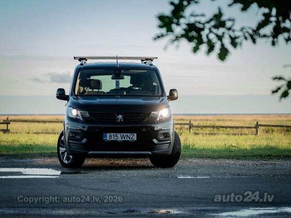 Black Peugeot Rifter 2020 in Tallinn, with an engine capacity of 1.50 L and mileage of 195 thousand km for 11990 €, photo 1 on AUTOMOTO.COM.LV